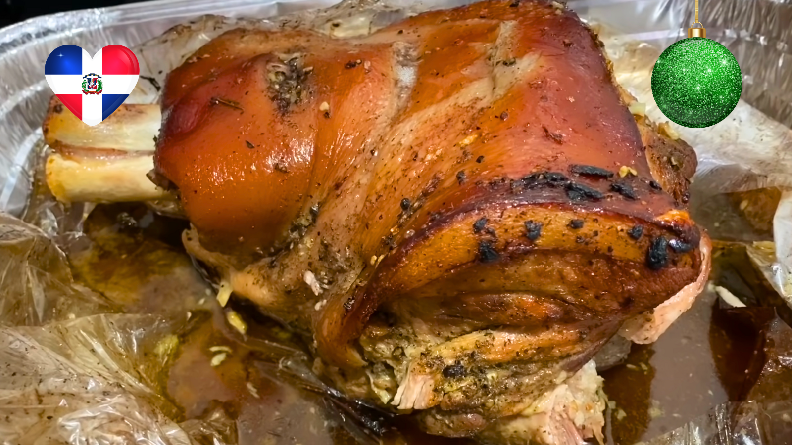 El pernil dominicano se distingue por su marinado intenso y su cocinado ...
